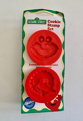 Wilton 2 Piece Cookie Stamp Set SESAME STREET BIG BIRD & ELMO | eBay