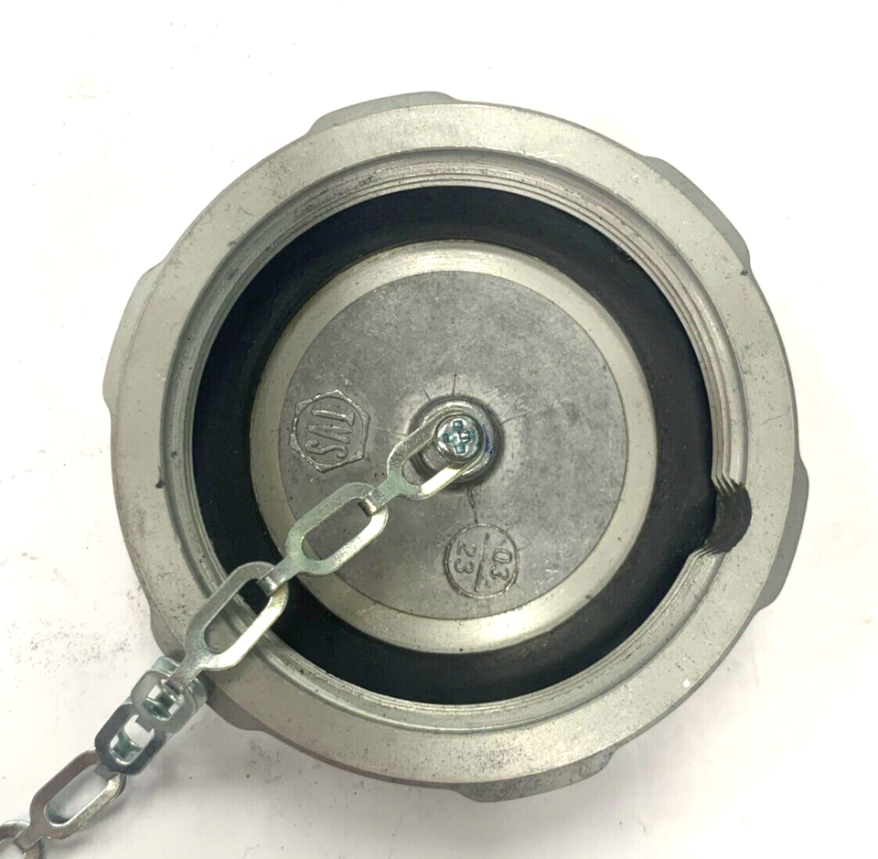 NAVISTAR INTERNATIONAL ALUMINUM NON-VENTED FUEL CAP O.D. 2" 3591620C2 ...