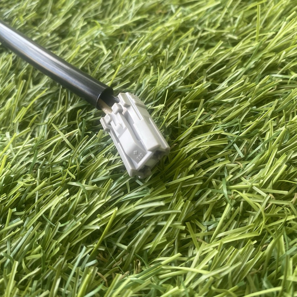 2006 Mazda 3 BK Sedan - Boot Mounted Centre Third Brake Light Plug ...