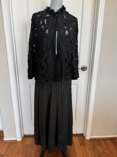 ANTIQUE VICTORIAN LACE & BEADED MOURNING CAPE MANTLE W/ CRAPE SKIRT | eBay