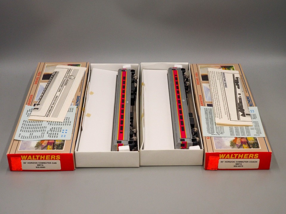Walthers #932-6073 HO/1:87 MBTA 85' Horizon Commuter Coach (2-Models ...