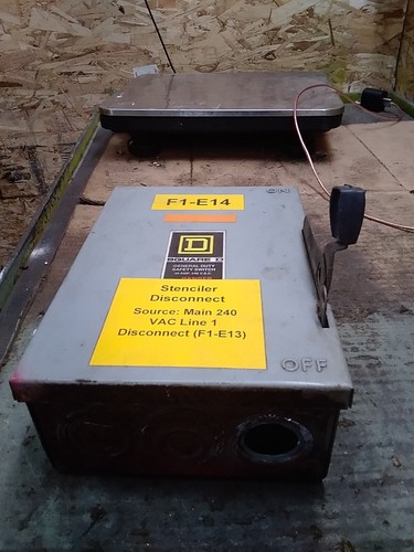 SQUARE D GENERAL DUTY SAFETY SWITCH 30A 240VAC D221N | eBay