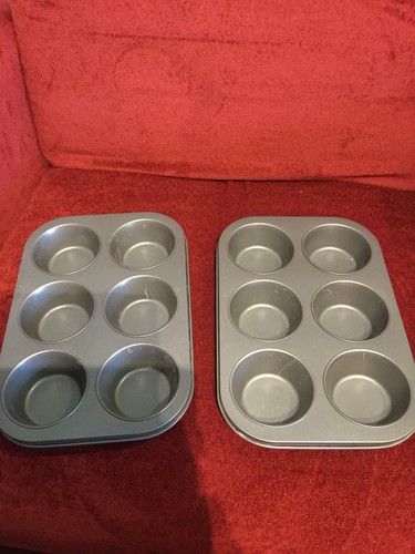 EUC Bakers Secret Cupcake Pans Set Of 2 6 Cupcakes Per Pan * | eBay