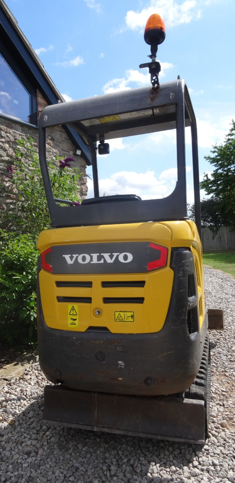 VOLVO EC15C, 1.5T, MINI DIGGER, EXCAVATOR, 2015, 3 buckets, | eBay UK
