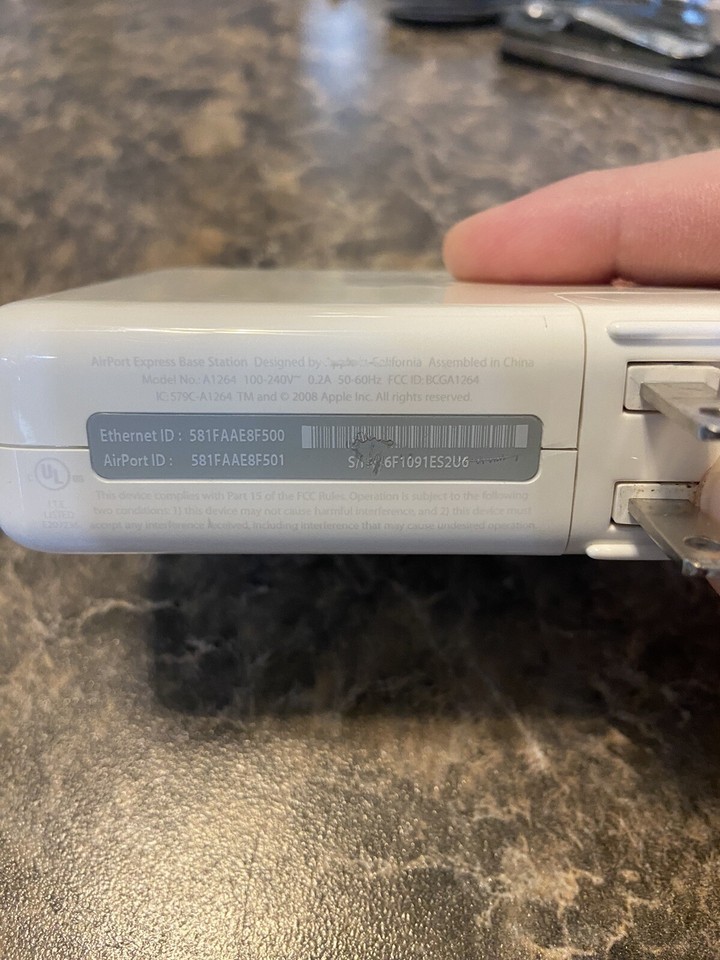 Apple AirPort Express 802.11n Base Station | A1264 (1st Generation ...