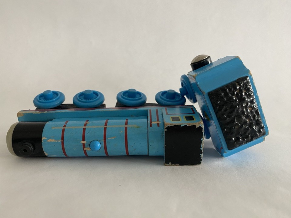 Thomas & Friends Wooden Railway Train Tank Engine - Gordon with Tender ...