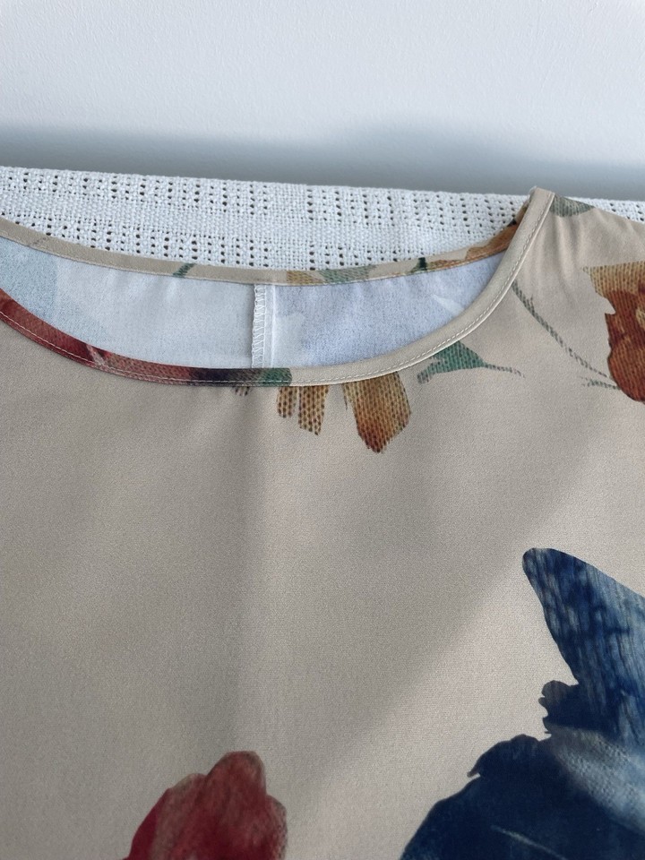 BNWOTS. SHEIN. SIZE 0XL (16). NATURAL FLORAL PRINT. WATERFALL HEMLINE ...