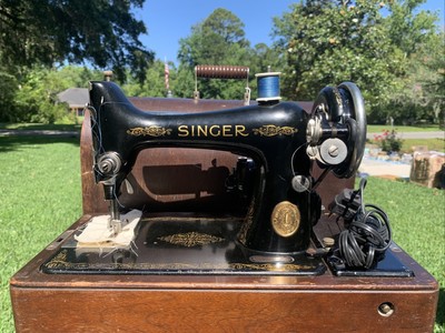Sewing Machines - Vintage 1928 Singer