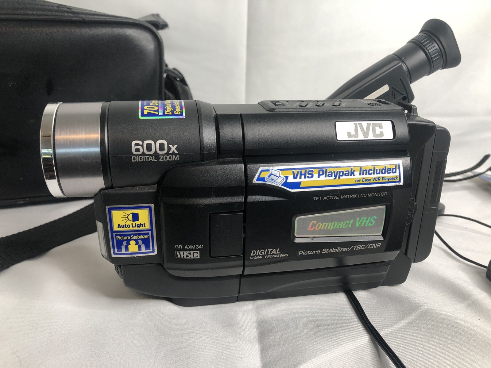 JVC Compact VHS Camcorder GR-AXM341 ONLY Parts or Repair for sale ...