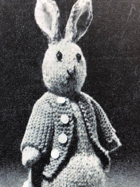 Peter Rabbit Knitting Pattern