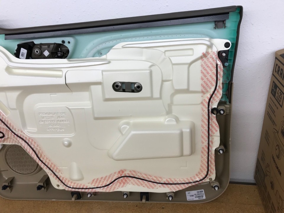 Oem Gm interior front door trim panel LEFT drivers side 84127291 ...