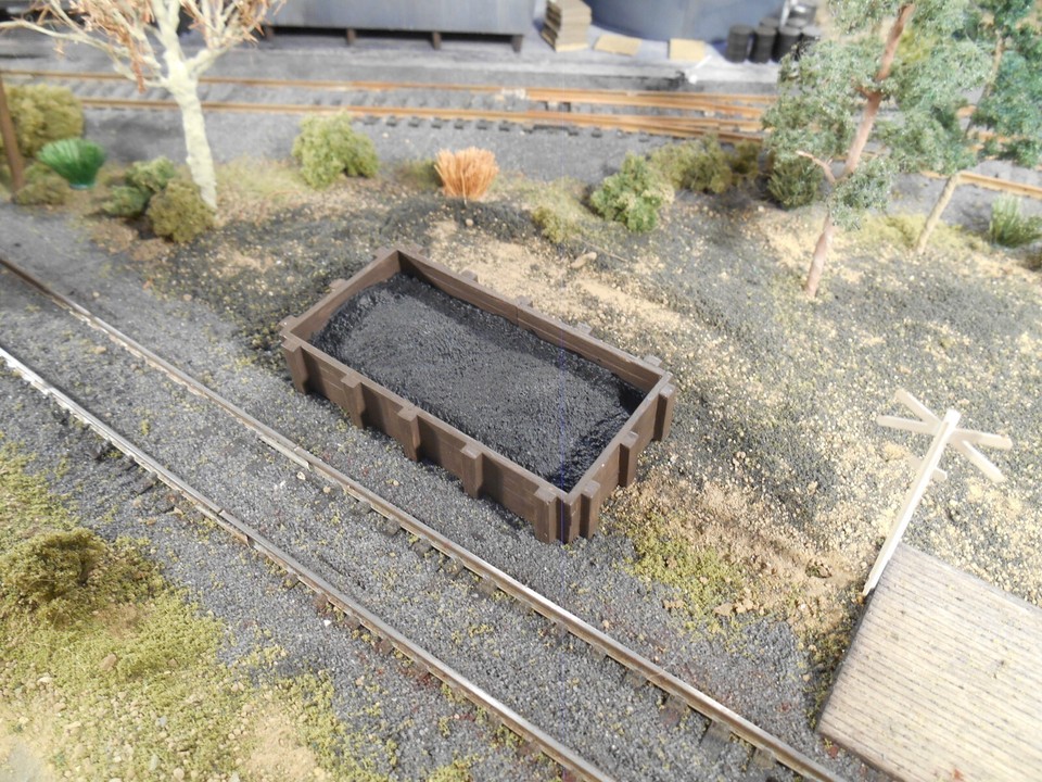 HO Roco Railway Parts Custom Hand Painted Coal Pit #DP524 | eBay