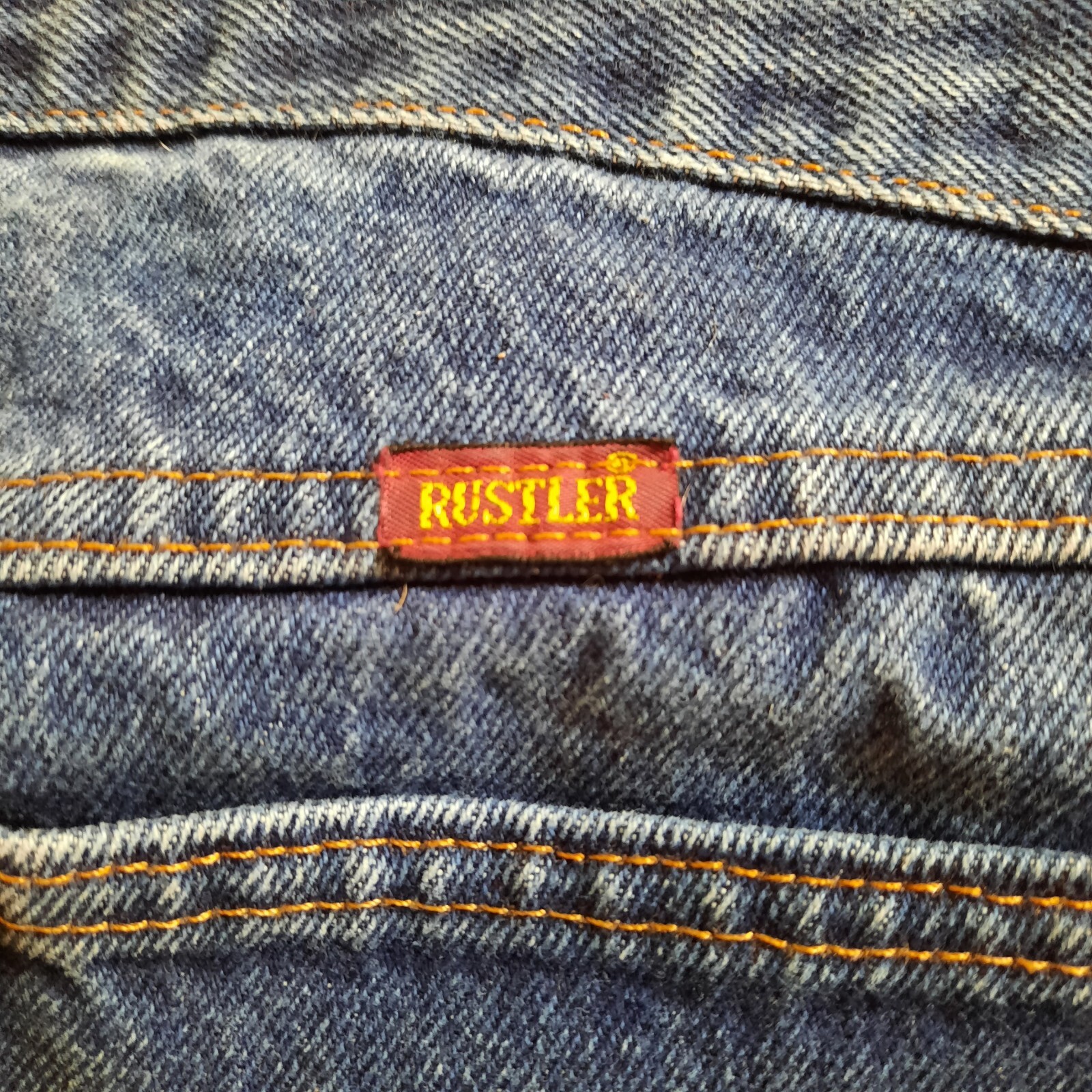 Mens Rustler Blue Jeans 32 X 30 starting to show wear… - Gem