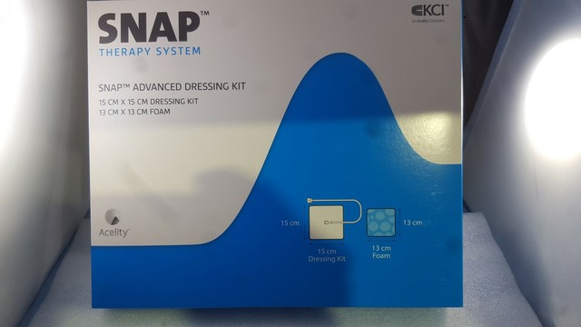 KCI SNAP Negative Pressure Wound Therapy Dressing Kit SNAP 15x15 Inch ...
