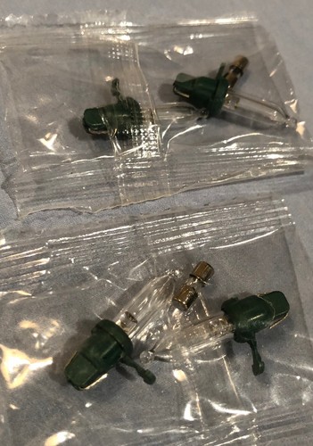 Christmas String Light Replacement Parts, 4 Bulbs 2 Fuses, Green Base w ...
