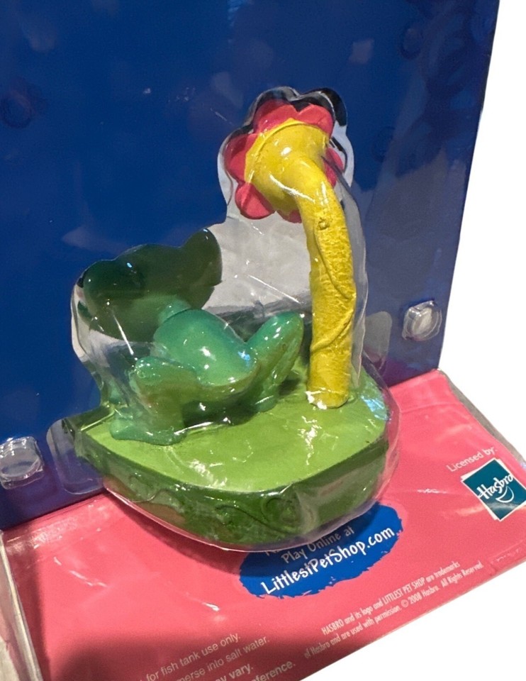 Littlest Pet Shop My First Pets Aquarium Figures Frog & Flower ...