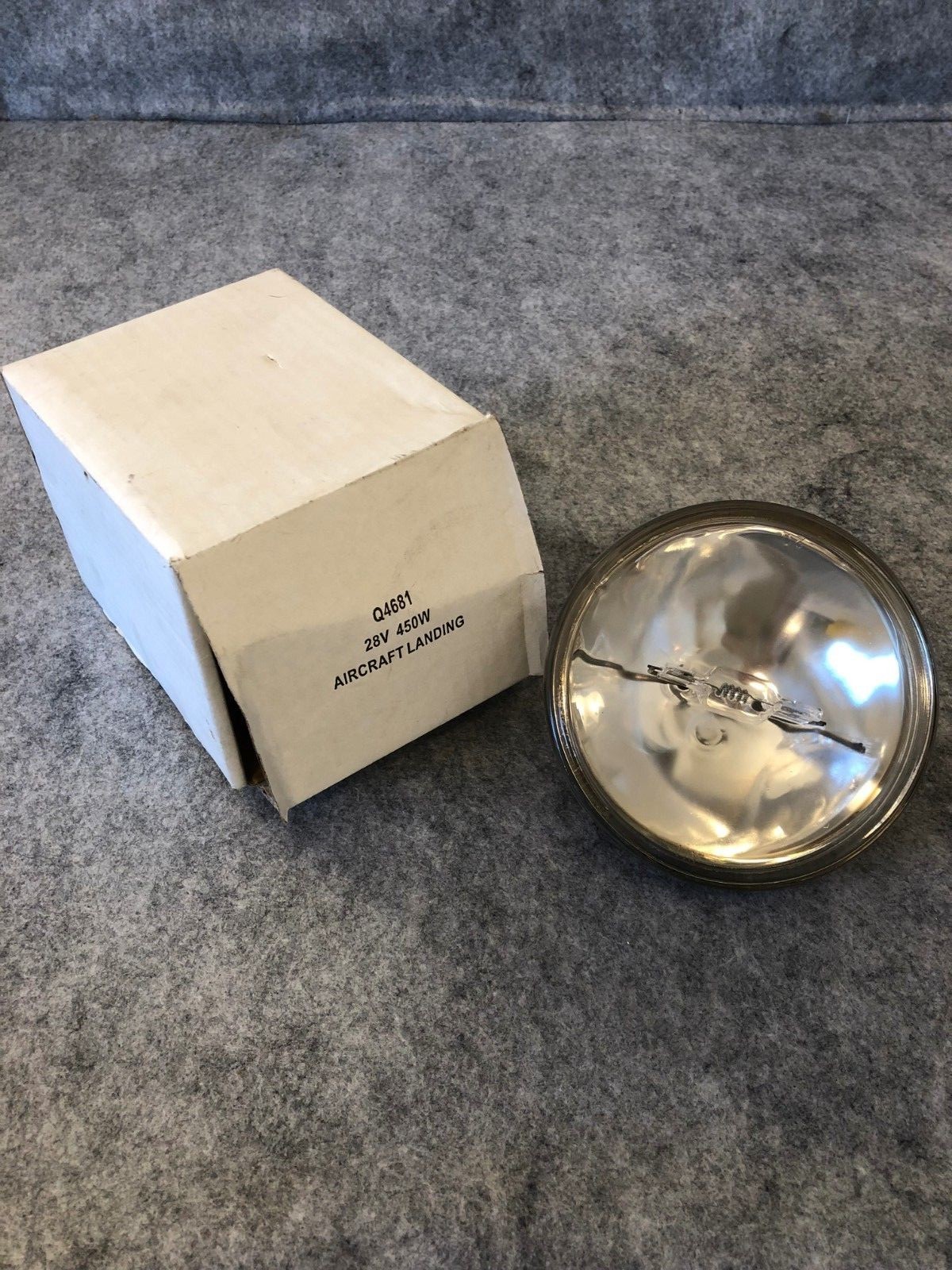 PAR46 Landing Light 28V 450W P/N Q4681 | eBay