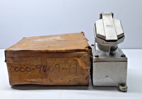 Crouse Hinds ENR21201 M3 Réceptacle Imbriqués Avec Switch Pour ...