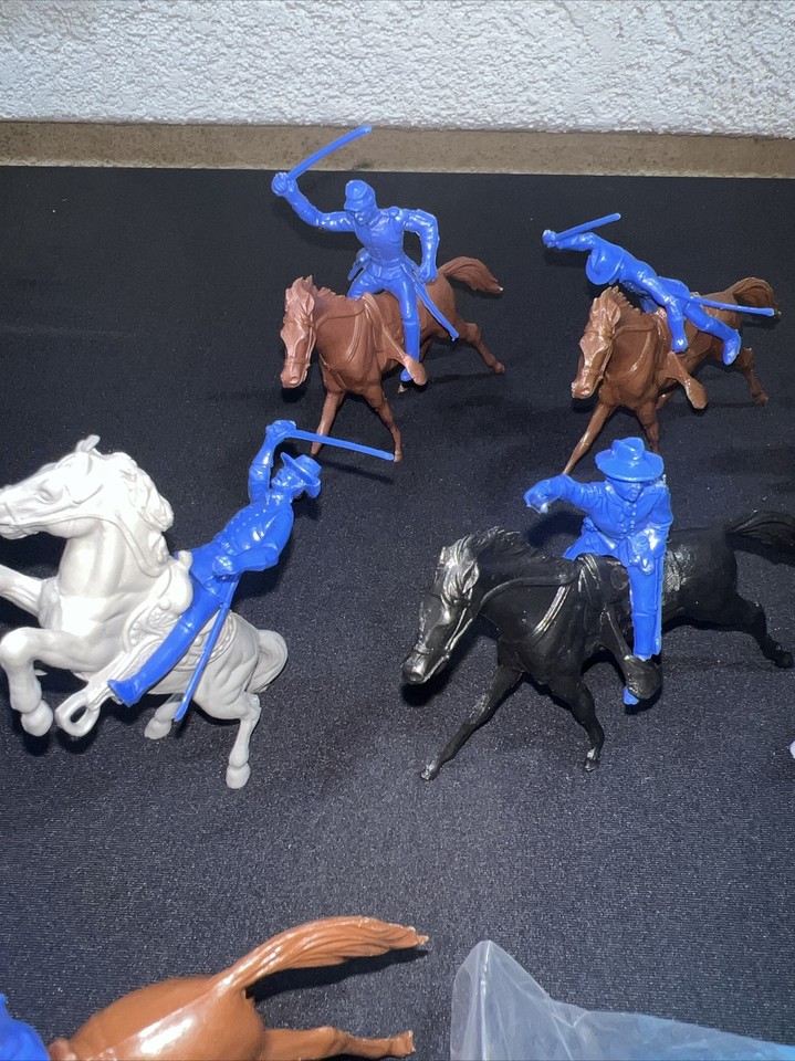 Vintage Marx Playset Cavalry & Pioneers SP BLUE & Gray Lot Of 43 figs ...