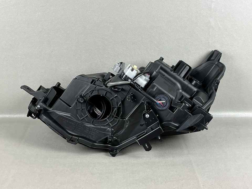 Mint! 2017-2020 Lexus IS IS300 IS350 Right Passenger LED Adaptive ...