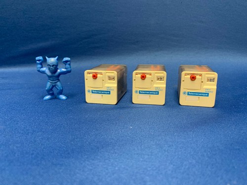 Telemecanique/ Schnieder RUMC3AB1P7 11-Pin Plug-In Relay 230V 50/60Hz 10A/250 VA | eBay