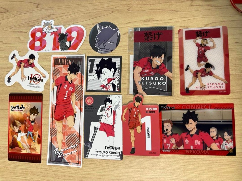 Haikyuu!! Kuroo Tetsuro Set - Acrylic Stands, Keychains, Stickers ...