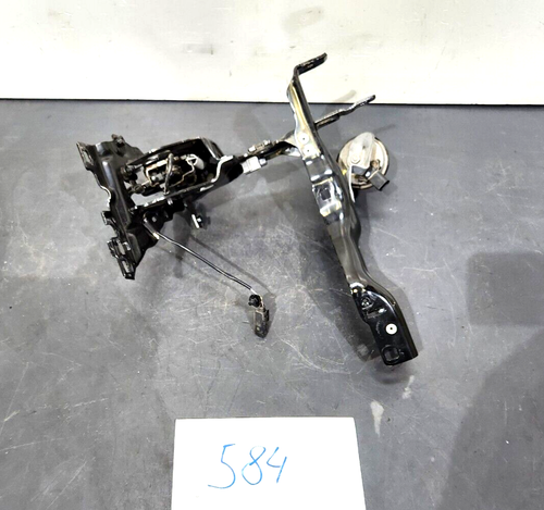 16-19 OEM BMW G11 G12 G32 Front Support Panel Headlight Bracket Mount ...