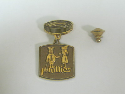 Original 1981 Phillies Phantom Press Pin | eBay