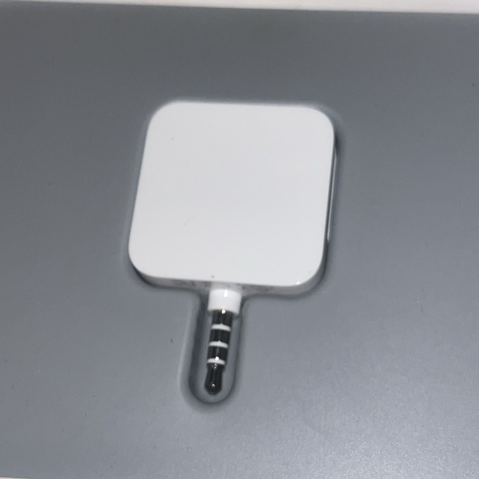 Square Credit Card Reader for iPhone, iPad and Android *USED ITEM WORKS ...