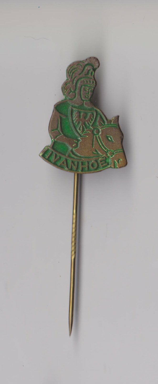 Vintage metal IVANHOE pin badges 1960s Television Serie Film Movie Book ...
