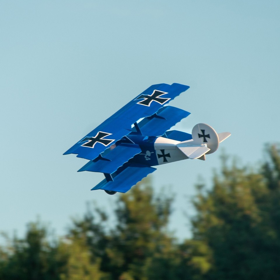 F₮ Triplane XL RC Plane Kit Bundle – Extra Large Foamboard Airplane Kit ...
