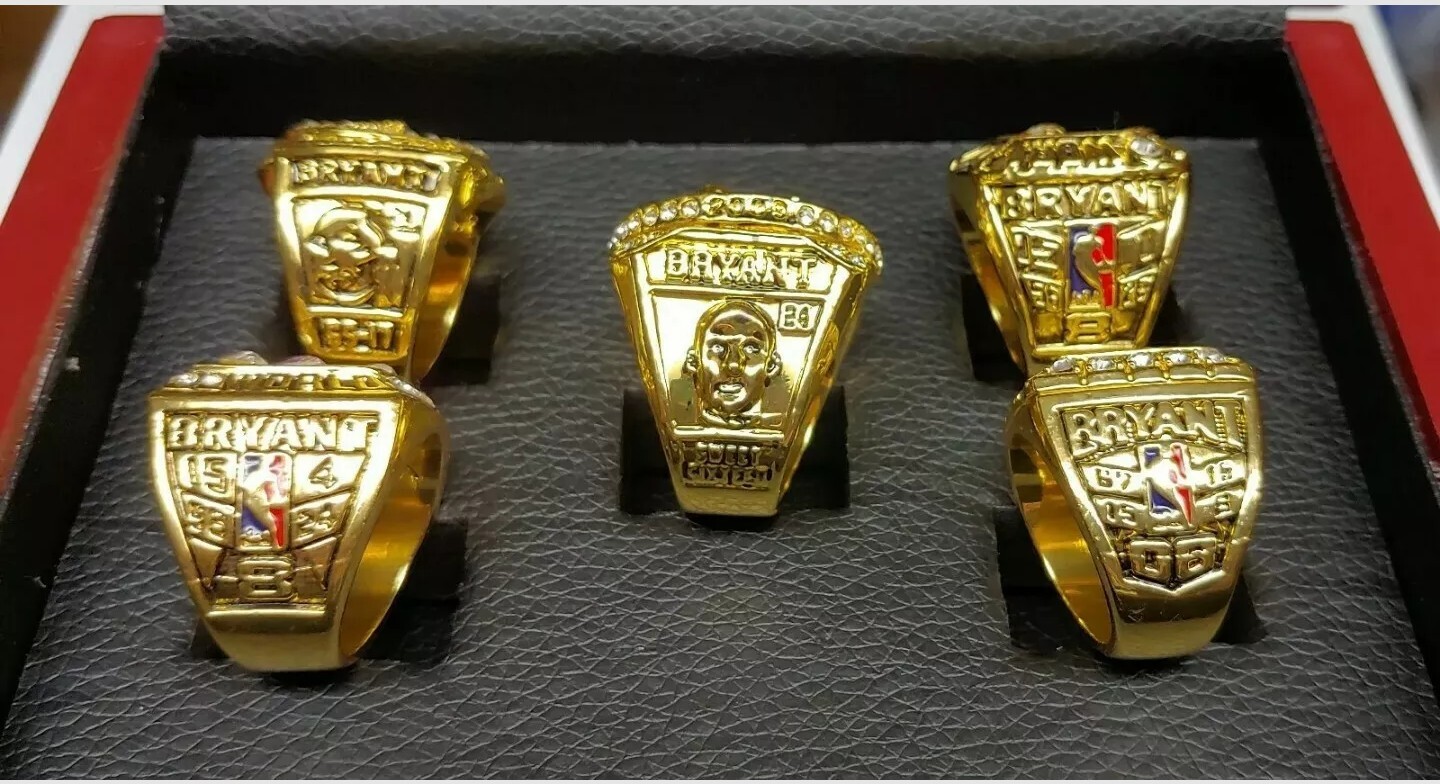 Kobe Bryant - Los Angeles Lakers Championship 5 Ring Set With Wooden ...