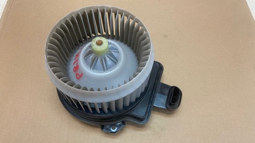 2012 2013 2014 2015 2016 2017 - 2019 Toyota Prius C Front A/C Blower ...