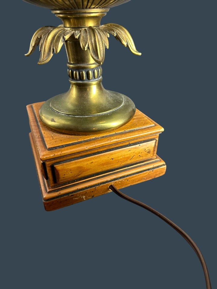 Vintage Stiffel Pecan Wood & Brass Pineapple Urn Table Lamp Hollywood ...