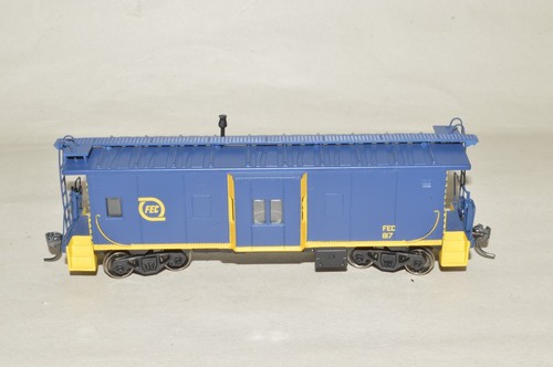 HO scale Athearn RTR Florida East Coast Ry bay window caboose car train ...