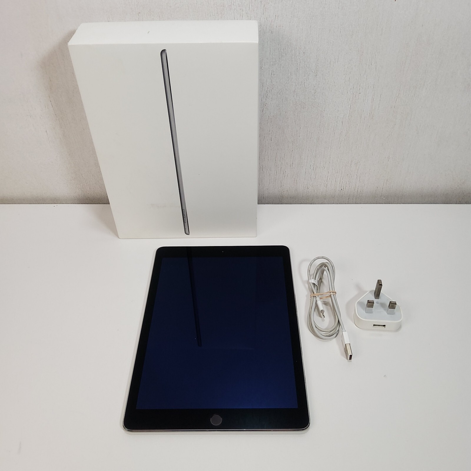 Apple iPad Air 2nd Generation, 128GB, Wi-Fi, 9.7in - Grey for sale ...