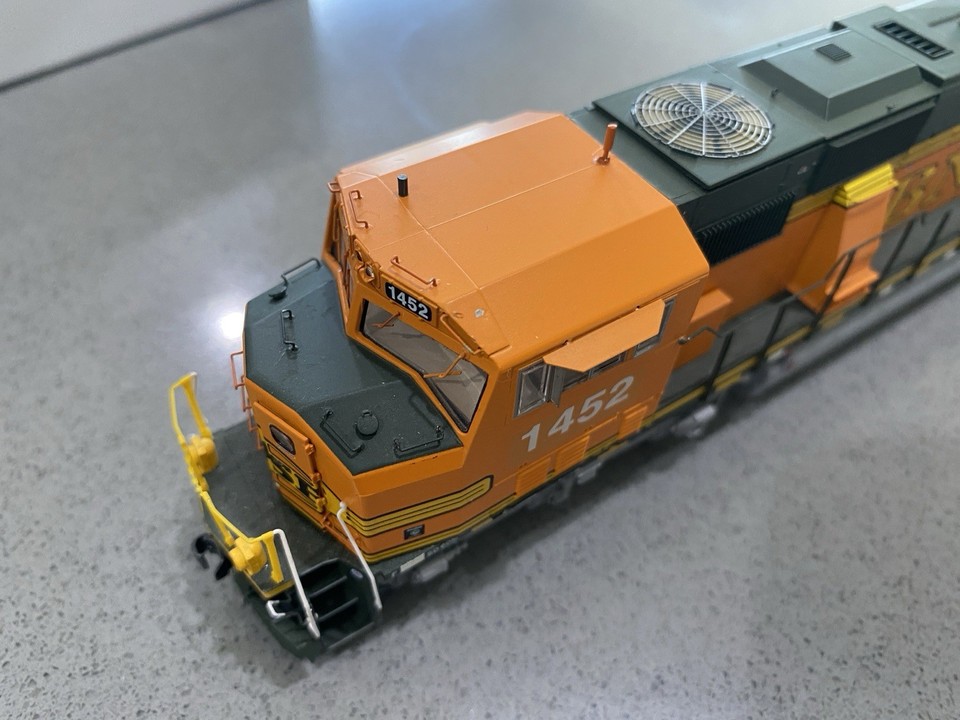 HO Scale BNSF SD60M 1452 Athearn Genesis DCC With Sound RUNS!! | eBay