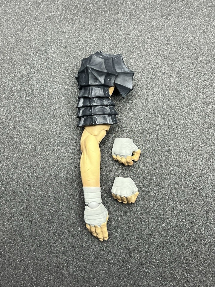 SH Figuarts Berserk Guts Berserker Armor Fodder Right Arm & Hands | eBay