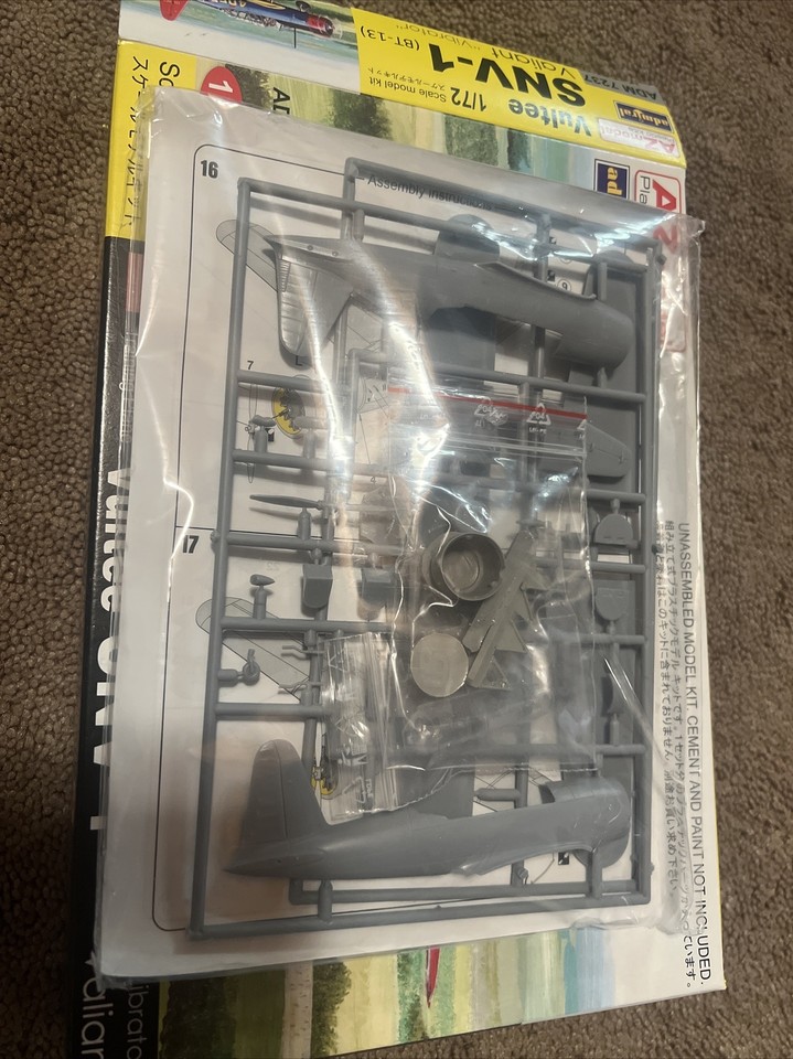 AZ MODEL KIT #7237 VULTEE SNV-1 BT-13 VALIANT “Vibrator” AIRPLANE 1:72 ...