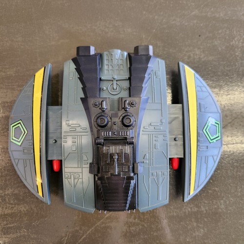 Battlestar Galactica 1978 Cylon Raider 2 Firing Missiles & Viper Pilot ...
