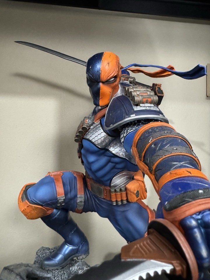 Sideshow Deathstroke Premium Format Figure Statue 1:4 Scale Batman Rare ...