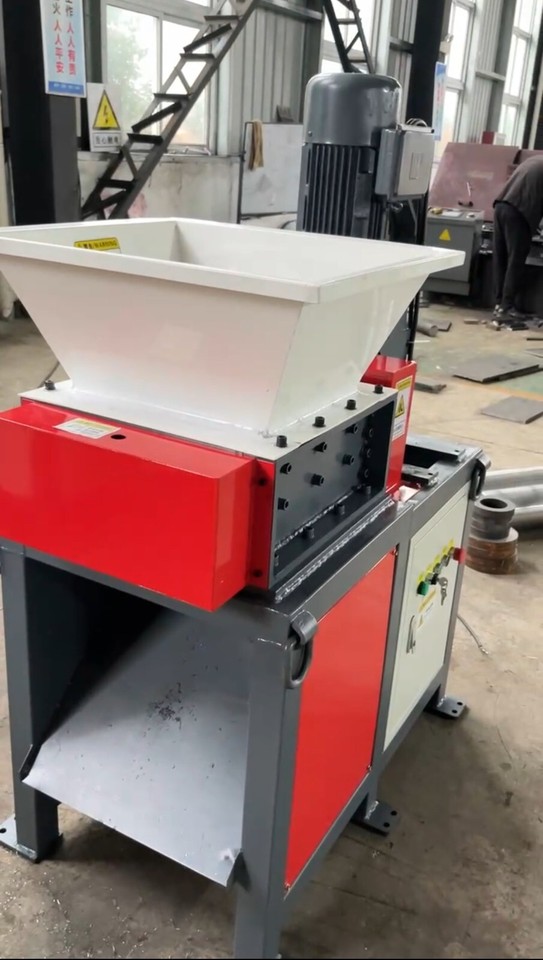 400 Double shaft shredder Scrap metal cardboard wood plate shredding ...