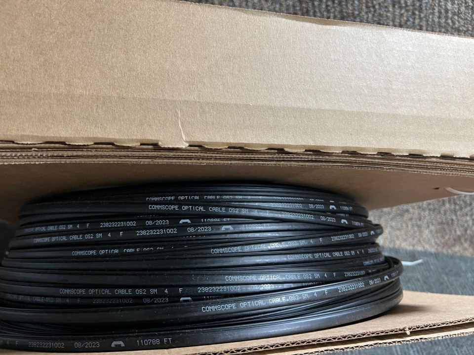 Commscope MST-04MH00-B0500U Fiber Optic Multiport Service Terminal and ...