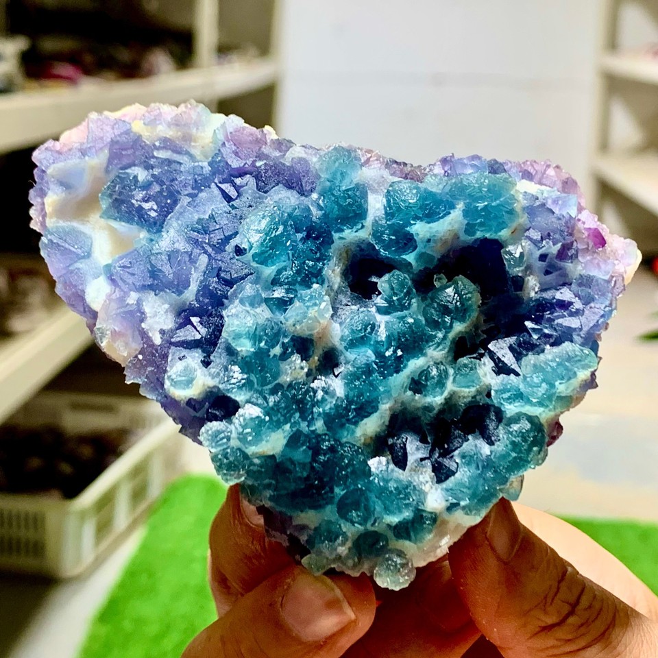 311G Natural transparent purple+green Octahedral fluorite mineral ...