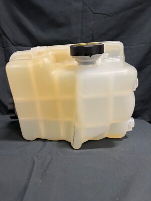 2019 GMC Sierra 2500 HD Denali 6.6 Duramax Radiator Surge Tank 84257137 ...