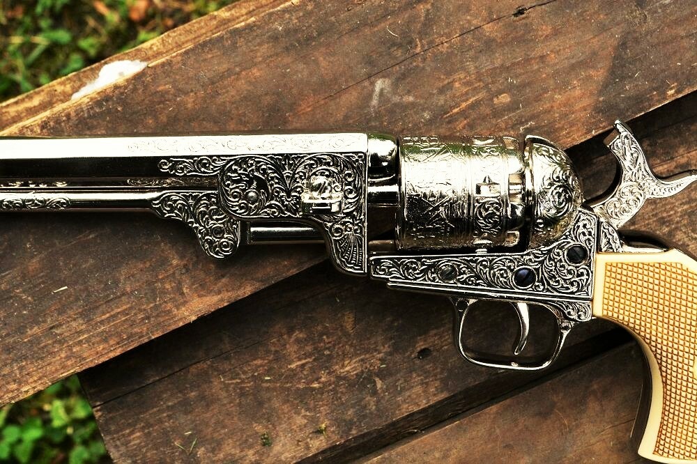 Colt M1851 Navy Revolver Pistol - Civil War - 1851 - Wild West - Denix ...