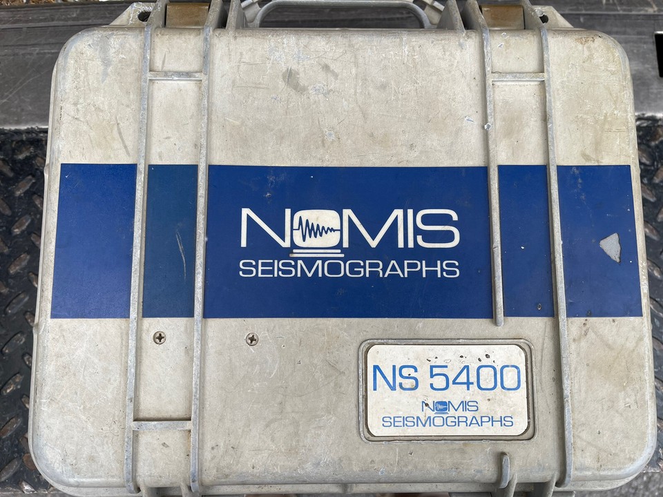 Nomis NS 5400 Seismograph, Seismograph, Case & Cords, Works Great, New ...