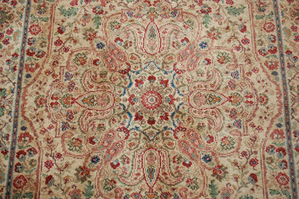 AUTHENTIC AMERICAN KARASTAN TABRZ MEDALLION PATTERN # 900/909 RUG SIZE ...