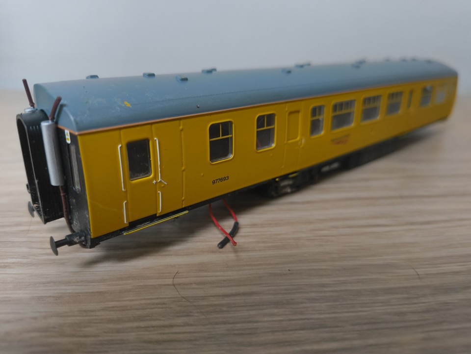 Hornby Class 960 Network Rail Yellow Motor Car Spares Or Repairs No ...