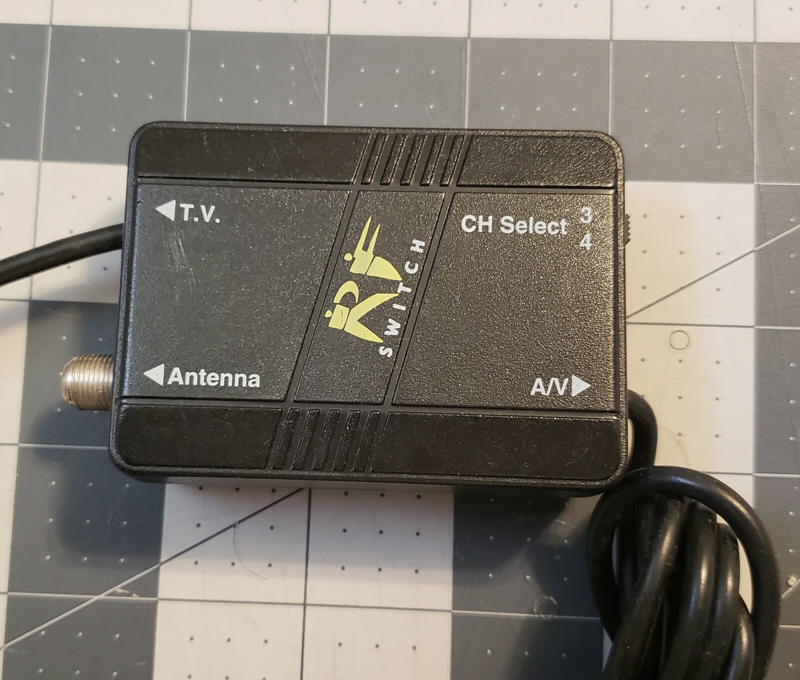 RF Switch Coaxial Video Game TV Box Adapter Converter | Video Converter